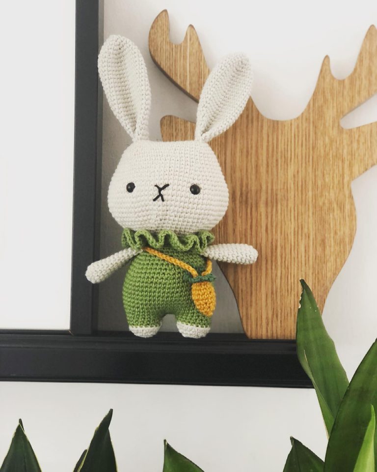Carrot Bunny Amigurumi Free Crochet Pattern – Amigurumi